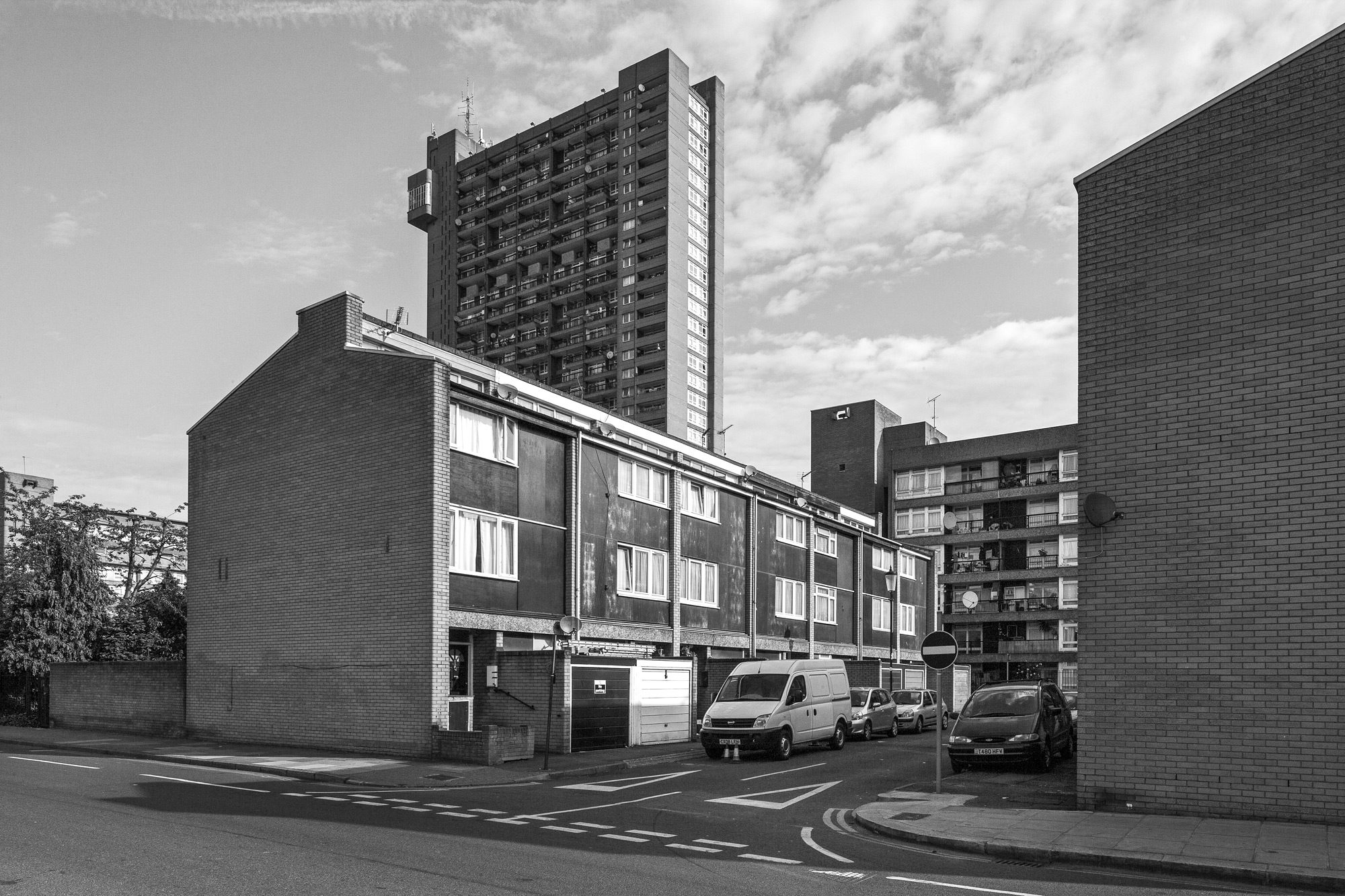 Trellick Tower - Simon Phipps