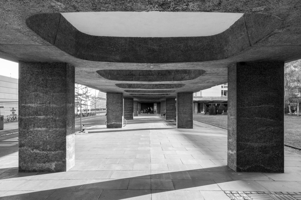 Kentigern House - Simon Phipps