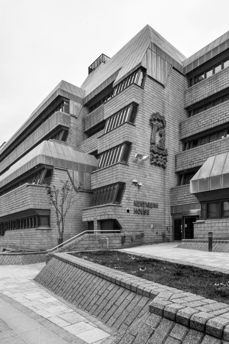 Kentigern House - Simon Phipps